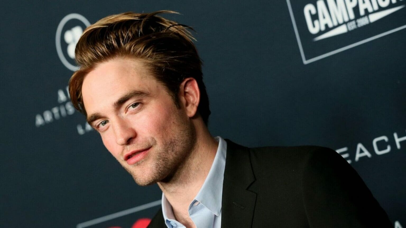 Robert Pattinson Net Worth: How Rich Is The 'Twilight' Star?