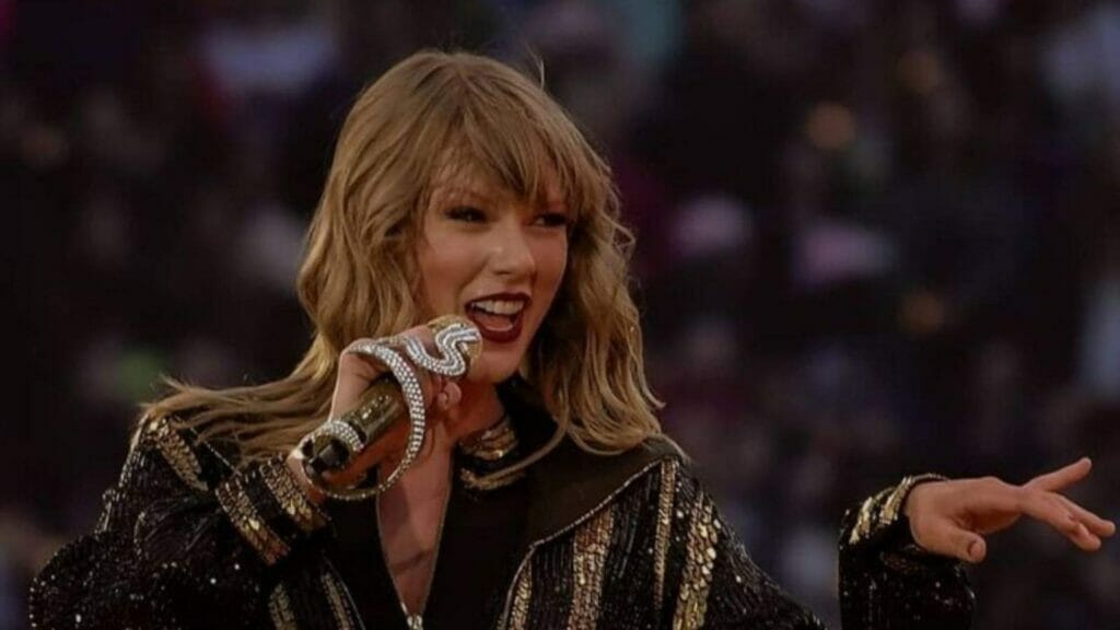 Top 10 Most Followed Female Celebrities On Twitter