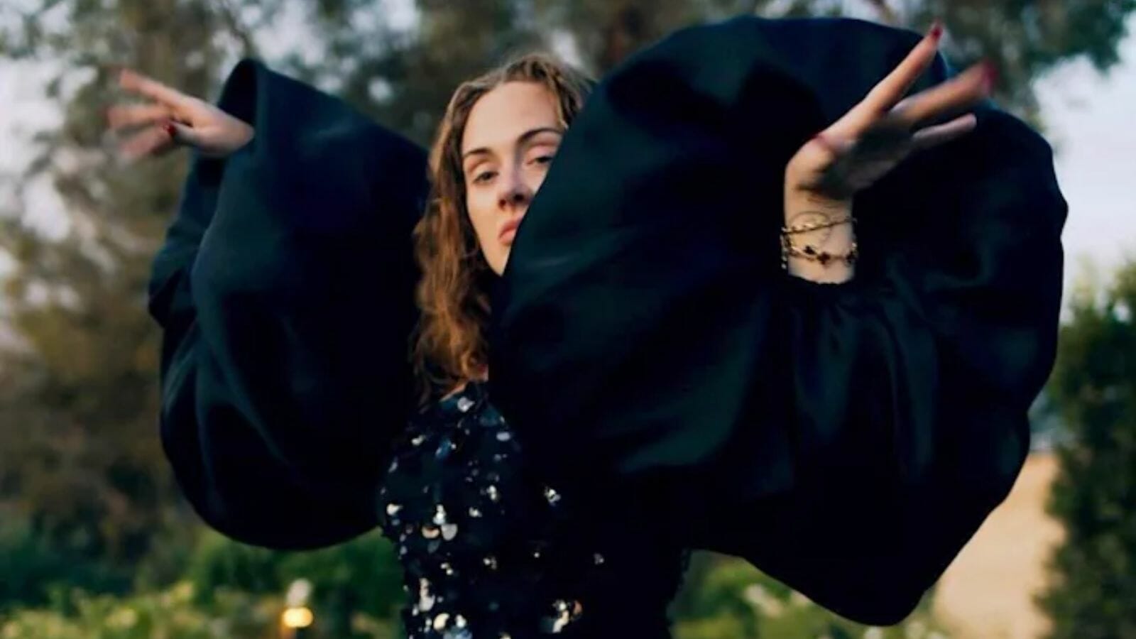 Adele Net Worth, Career, Boyfriend, House, And More